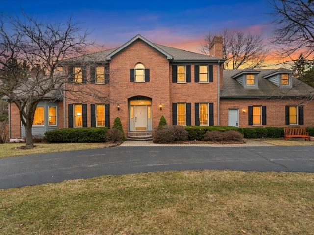 3810 Church Hill Ln, Crystal Lake, IL 60014 | MLS #12585 | Compass
