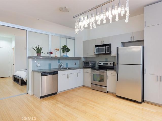 3810 Wilshire Blvd, Unit 802, Los Angeles, CA 90010 | MLS #PW26018 | Compass