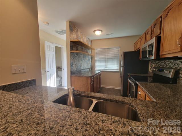 3811 Mosscroft Lane