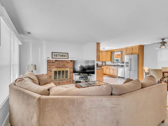 3811 Acorn Ave