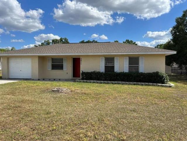3811 Clubhouse Rd, Lakeland, FL 33812