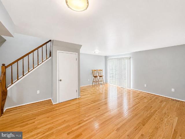 3811 Glenview Terrace