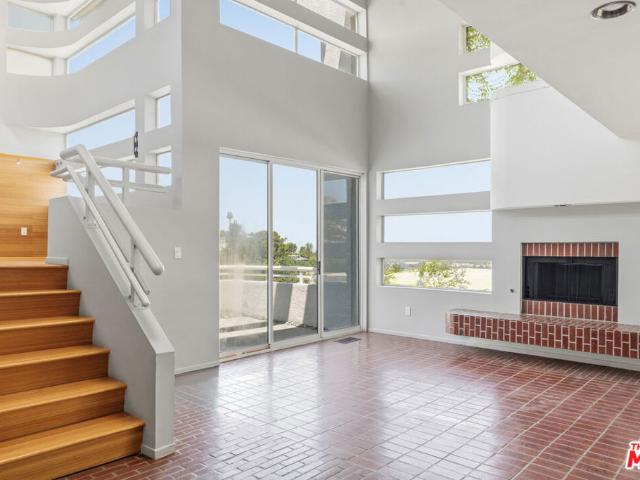 3811 Glenridge Drive