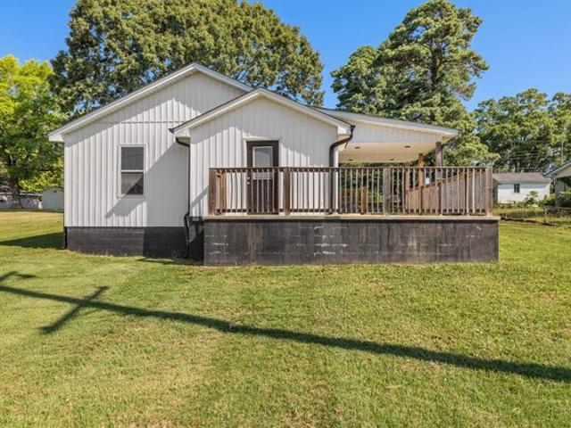 3811 Huntsville Rd, Florence, AL 35630