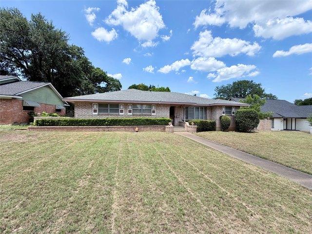 3811 Laurel Canyon Dr, Dallas, TX 75233