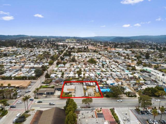 3811 Portola Drive