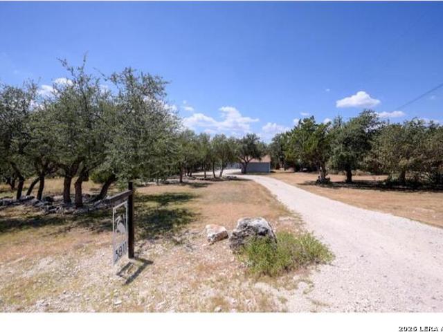 3811 Potters Creek Rd