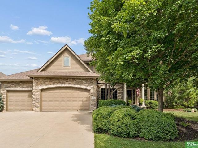3811 S 194th St, Omaha, NE 68130