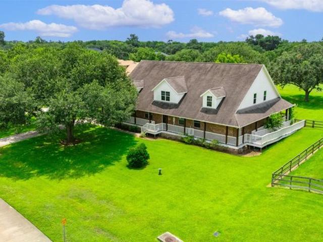 3811 Westerdale Dr, Fulshear, TX 77441