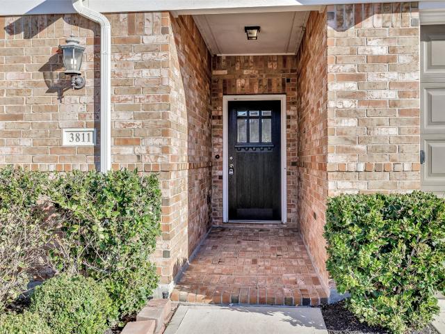 3811 Wrights Landing Drive