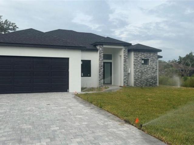 3811 37th St SW, Lehigh Acres, FL 33976