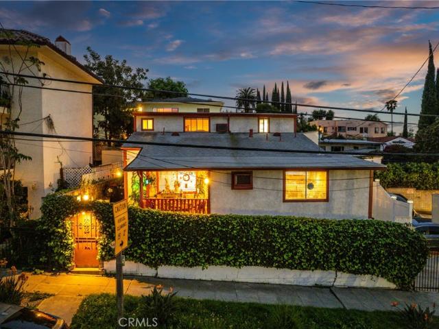 3812 Middlebury St, Los Angeles, CA 90004 | MLS #CV26069 | Compass