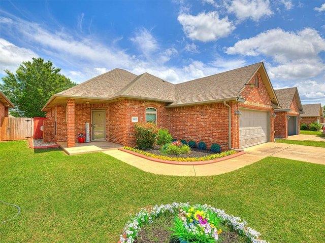 3812 New London Ave, Moore, OK 73160