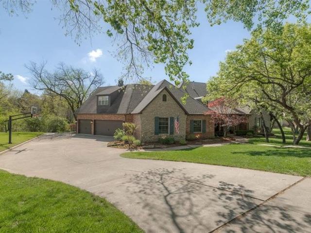3812 Creek Bank Dr, Edmond, OK 73003