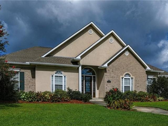 3812 Lake Winnipeg Dr, Harvey, LA 70058