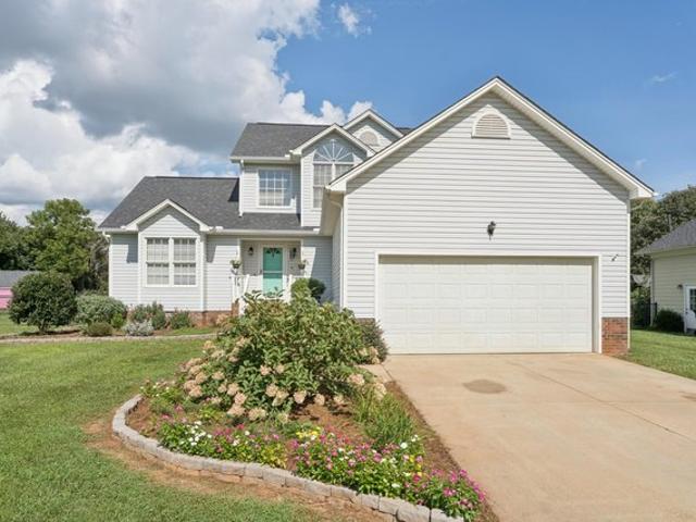 3812 Long Meadow Dr, Mebane, NC 27302