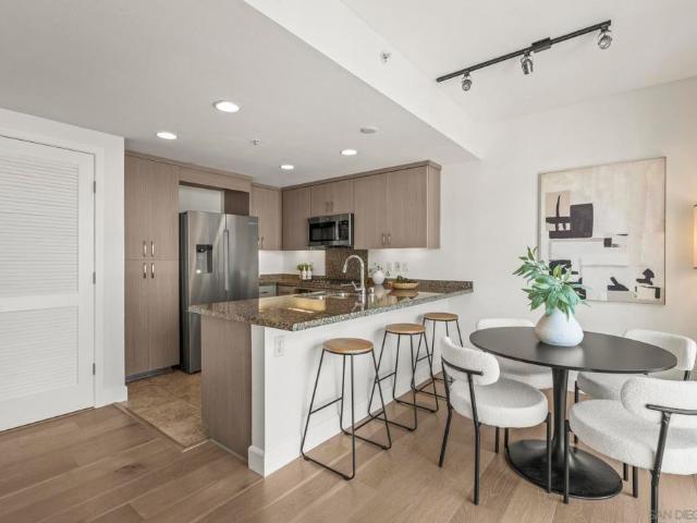 3812 Park 501