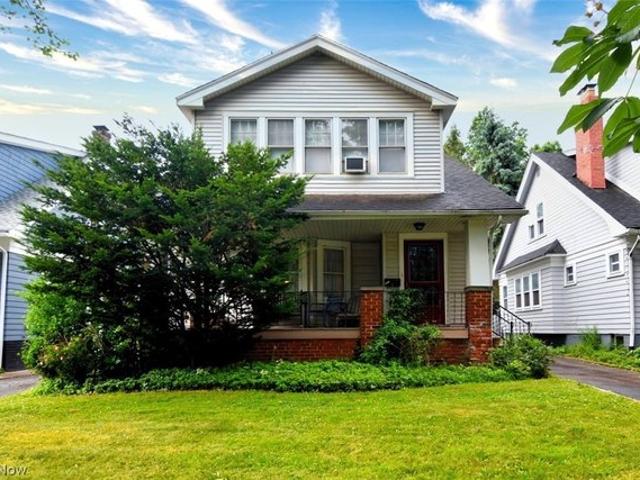 3812 Summit Park Rd, Cleveland Heights, OH 44121