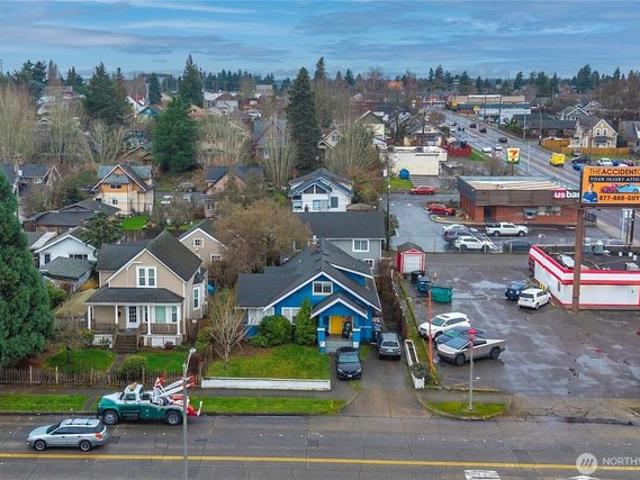 3812 S Thompson Ave, Tacoma, WA 98418