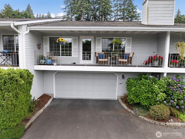 3812 Snyder Lane # 15B