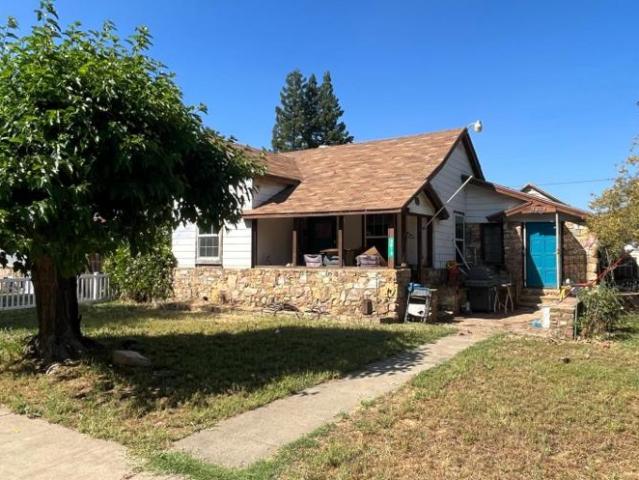 3812 Washington Ave, Le Grand, CA 95333