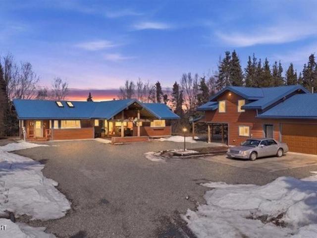 38131 Woods Dr, Kenai, AK 99611