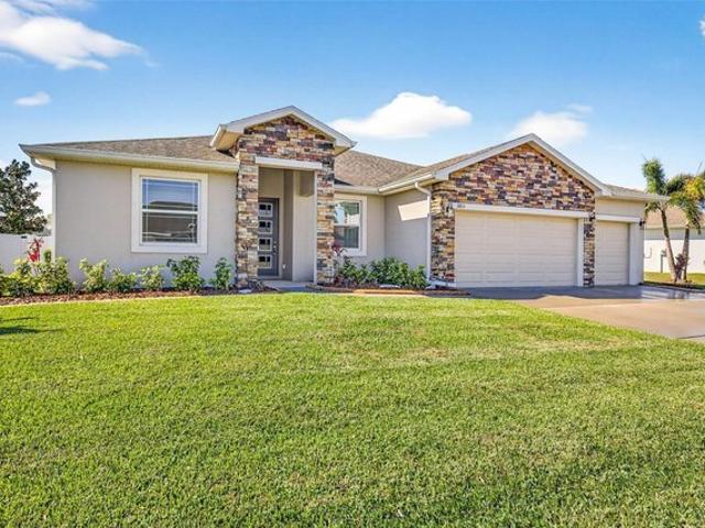 3813 Milflores Dr, Sun City Center, FL 33573