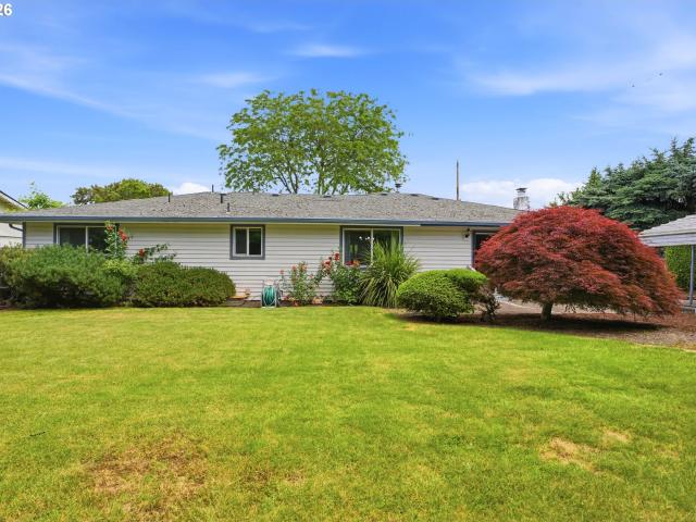 3813 dustin ct ne