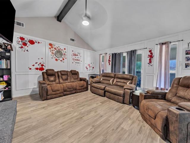 3813 Lynbrook Lane