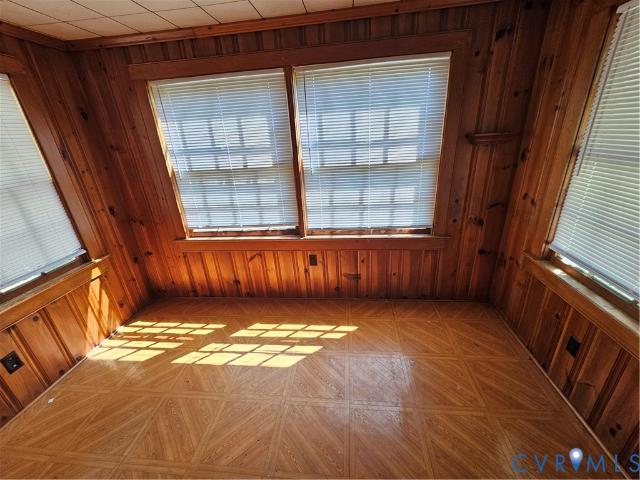 3813 Larchmont Lane