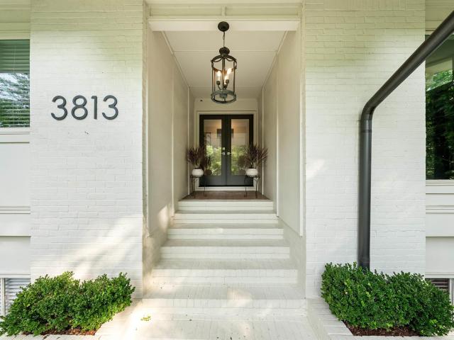 3813 Rockbrook Circle
