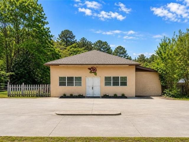 3813 Stonewall Tell Rd, Atlanta, GA 30349