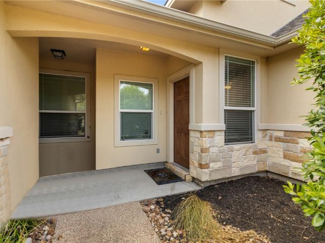 3813 Silverthorne Lane