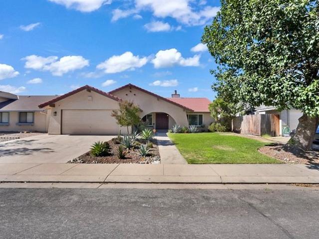 3813 Tumbleweed Ct, Modesto, CA 95355