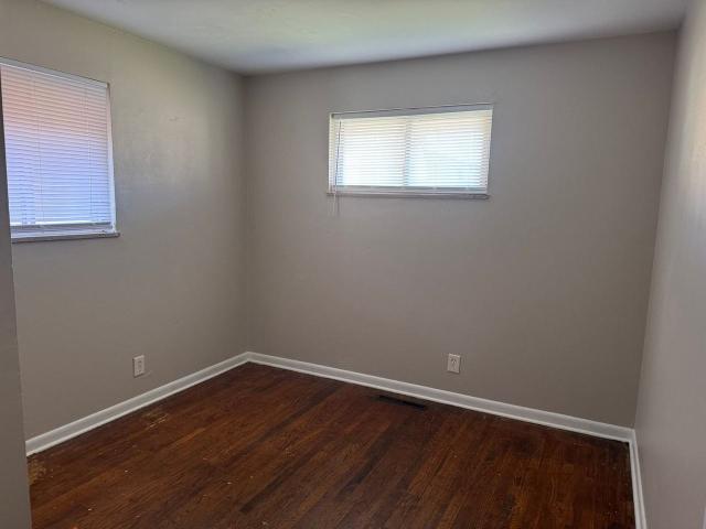 381 385 S Yearling Rd 3 Bedroom Apartment for Rent at 381 S Yearling Rd, Whitehall, OH 43213