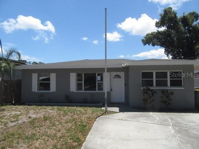 381 69th St N, Clearwater, FL 33764