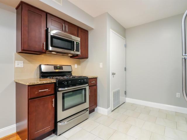 381 Communipaw Ave # 2B