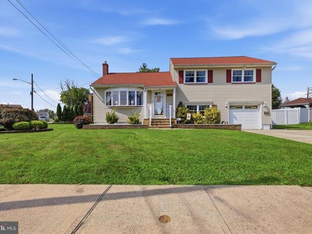 381 Carteret Ave, Carteret, NJ 07008