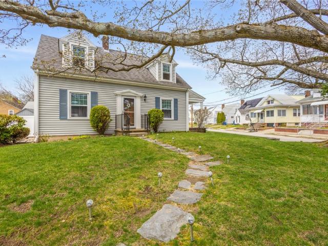 381 Auburn St, Cranston, RI 02910 | MLS #1410 | Compass