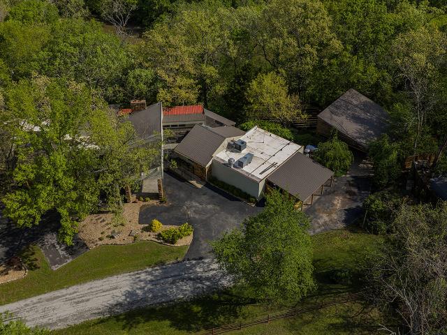 381 Guin Road