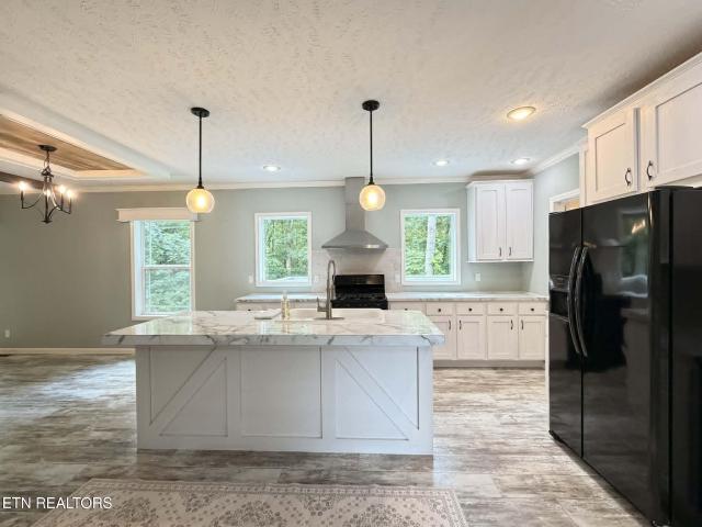 381 Dixon Rd