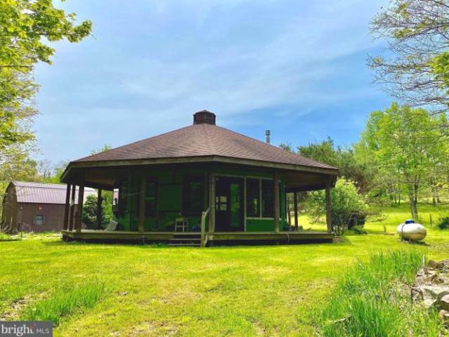 381 Dragonfly Ln, Elk Garden, WV 26717