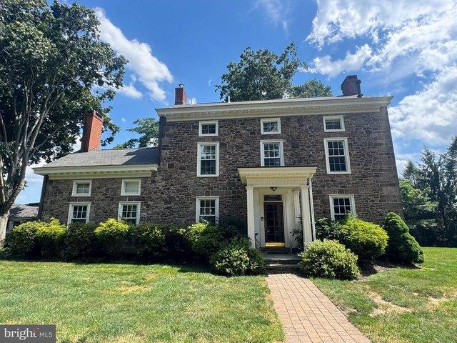 381 Holland Rd, Holland, PA 18966