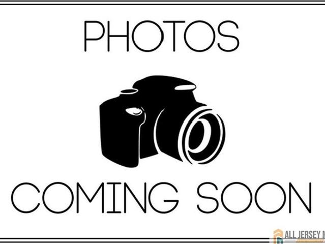 381 Monmouth Rd, Freehold, NJ 07728