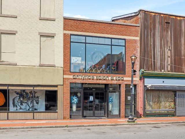 381 Main Street
