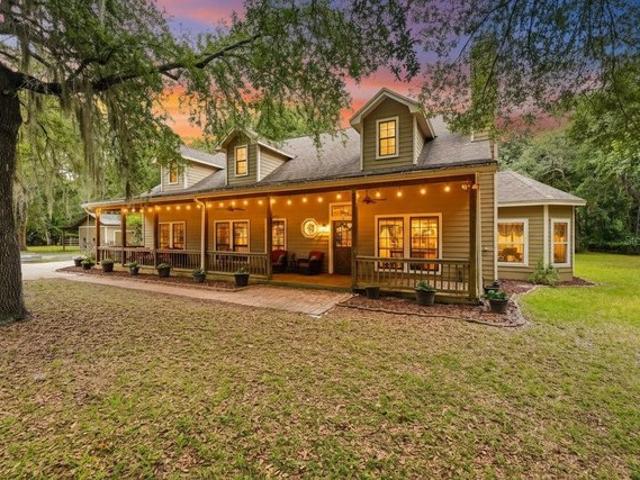 381 N Jungle Rd, Geneva, FL 32732