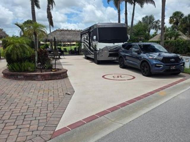 381 NW Boundary Dr, Port Saint Lucie, FL 34986