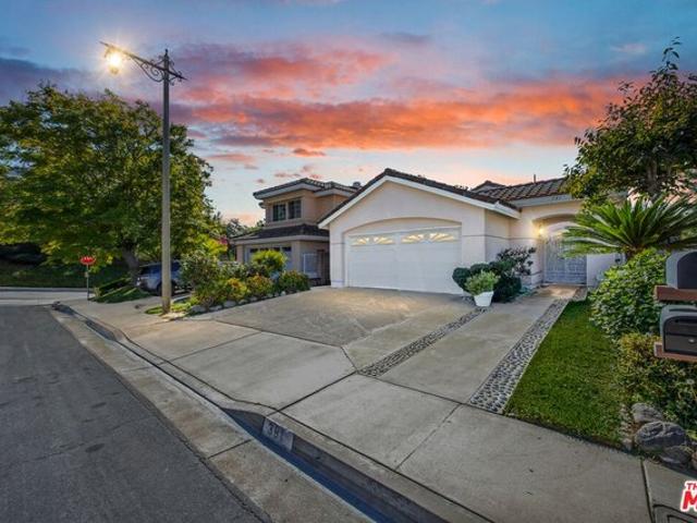 381 S Lilac Ct, Anaheim, CA 92808