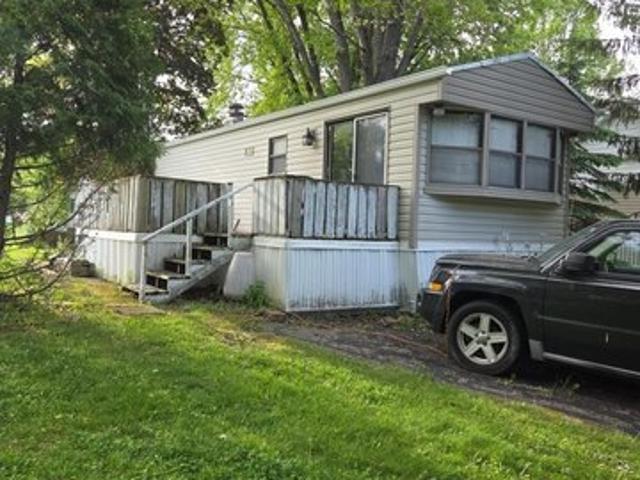 381 Skyline Dr, Edgerton, WI 53534