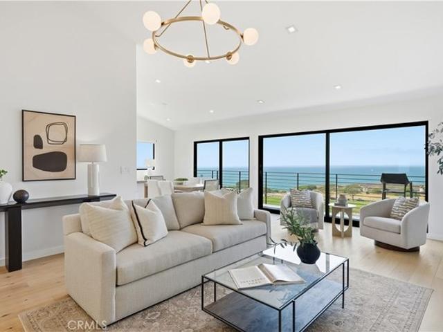 381 Palos Verdes Dr W, Palos Verdes Estates, CA 90274
